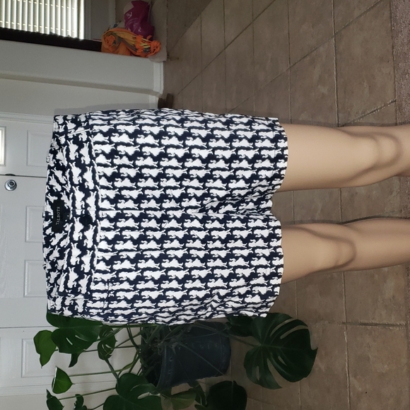 Talbots | Shorts | Talbots 4 Hawaiian Dancer Silhouette Shorts | Poshmark